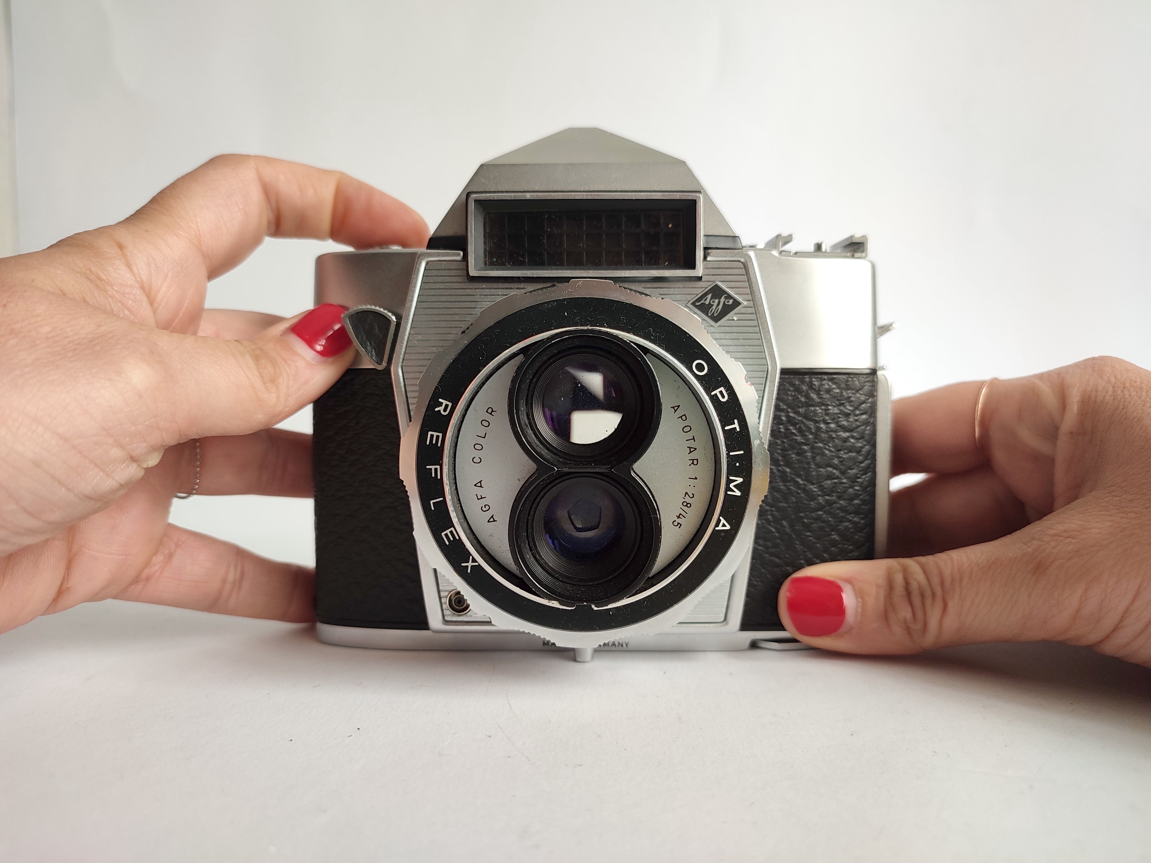 Vintage Analog Cameras – Vintage and Other Things